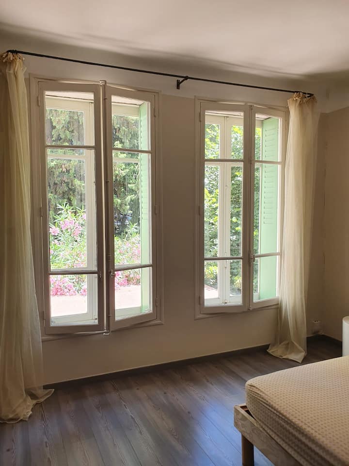 12 Mn à Pied Du Centre Et Gare - Avec Clim !!! - Avignon