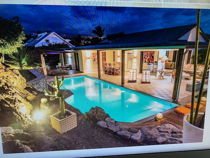 Villa «&nbsp;Gustavia «&nbsp;St Gilles,  Piscine Chauffée - Saint-Gilles les Bains