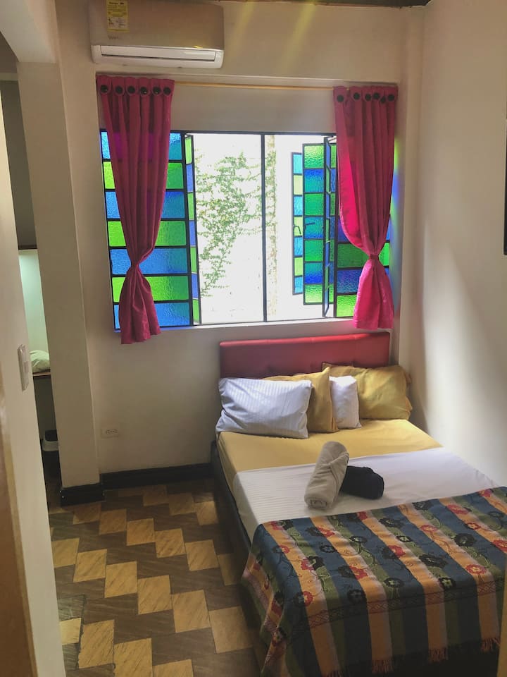 Room #25 A/a, Tv Y Baño Privado. - Cali