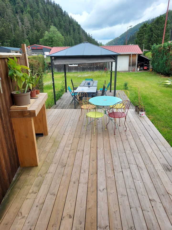 Belle Maison Mitoyenne Terrain Clos Et Terrasse - Gérardmer