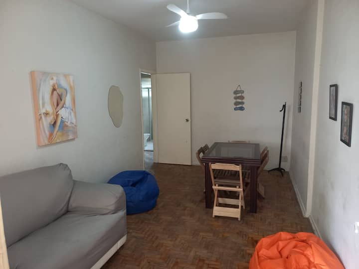 Apartamento Ideal à 1 Quadra - Praia Pitangueiras! - Guarujá