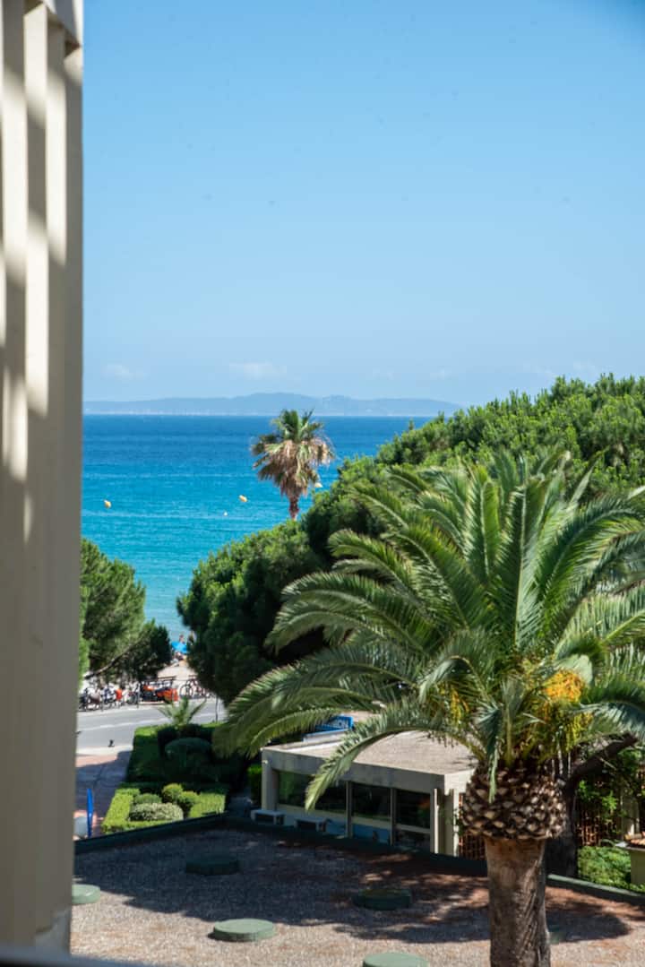 Grand T2 Centre Ville Proche Plage Petite Vue Mer - Saint-Clair