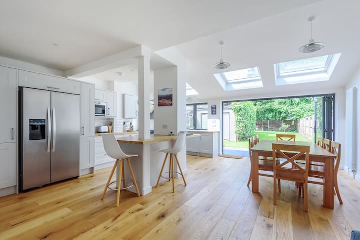 Spacious 3 Bed Home + 2 Parking Spaces - Oxford - Oxford