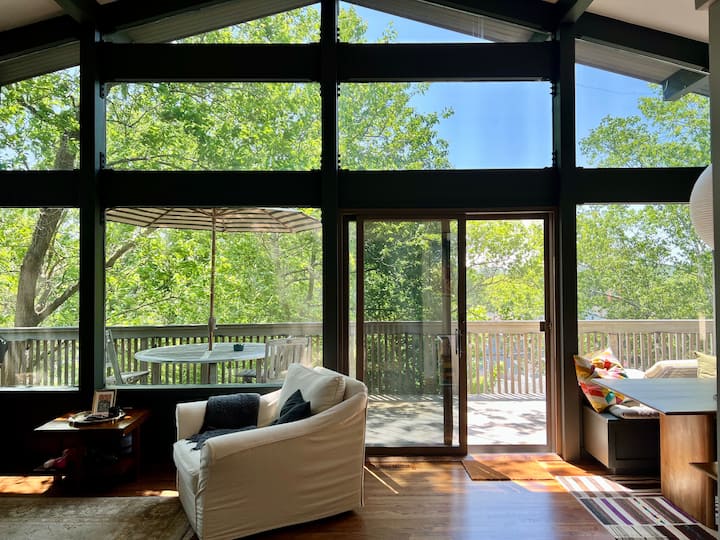 The Flatrock House - Norwalk, CT