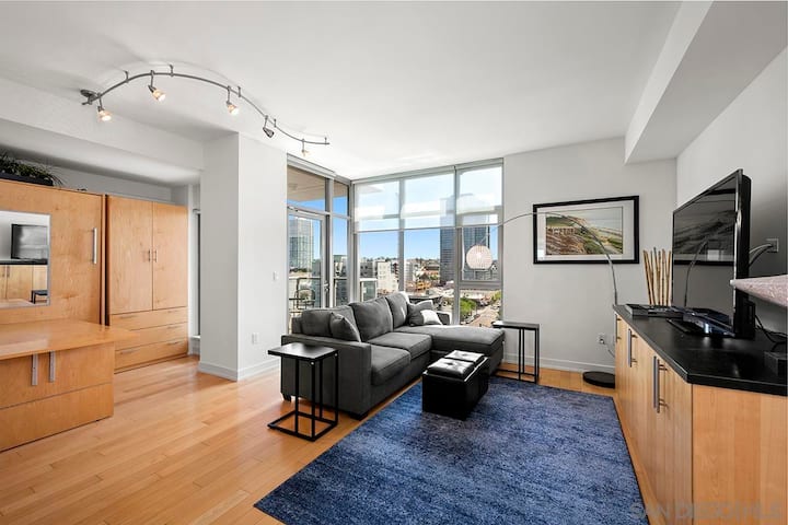 Beautiful Studio In Heart Of San Diego - San Diego, CA