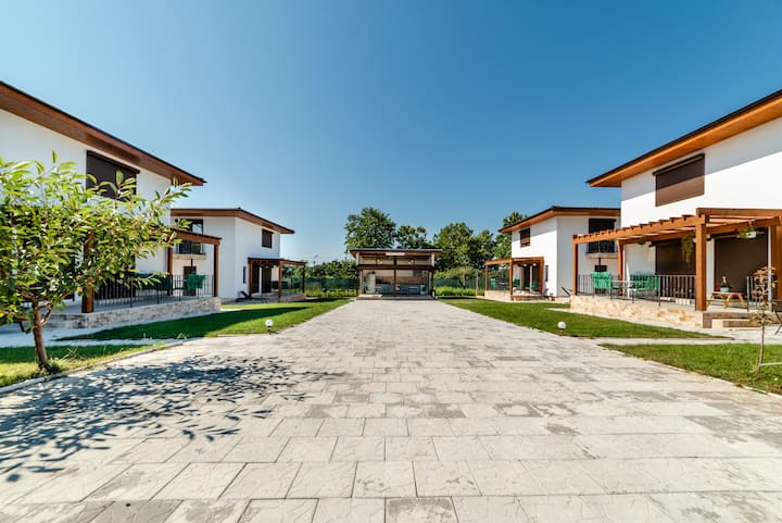 4h Villas - Limanu