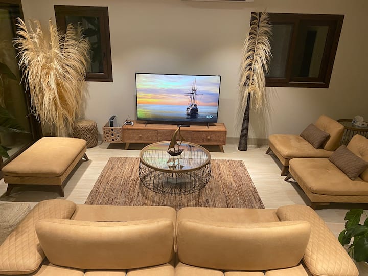 Arabian Amber - Earthy, Elegant, Cosy & Peaceful - Oman