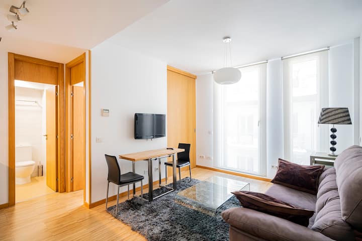 Beautiful Flat In Barrio De Las Letras Cerv. 2-1ba - Madrid