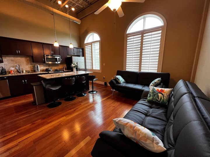 *Loft W/ Coffee Shop & Juice Bar Murfreesboro Tn* - Murfreesboro, TN