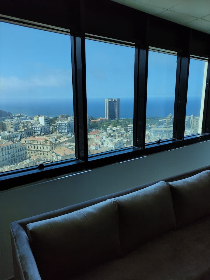 Super Appartement Centre Ville Vue Panoramique Sur - Oran