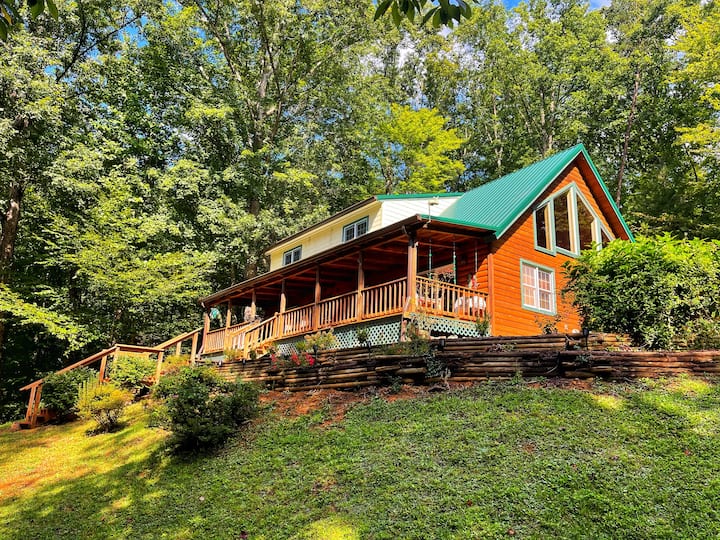 3 Bed 2 Bath~views~hot Tub~near All Attractions - Tennessee