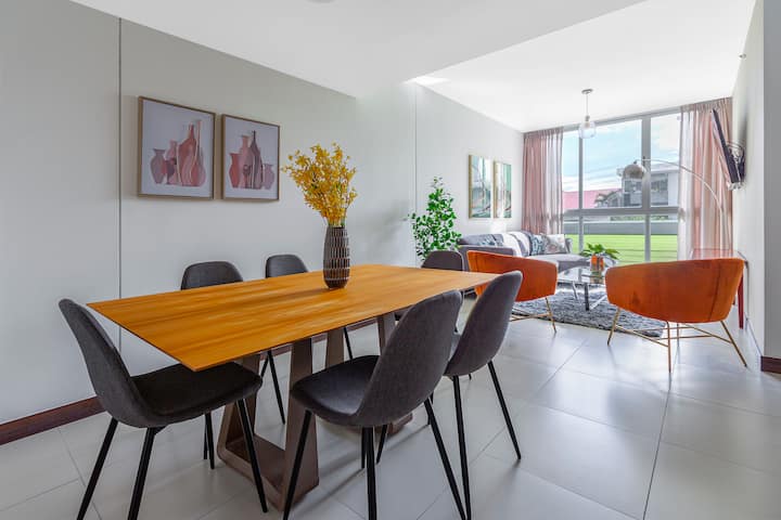 Unique 3br Condo Pool|gym|ac|king In Rohrmoser - San José