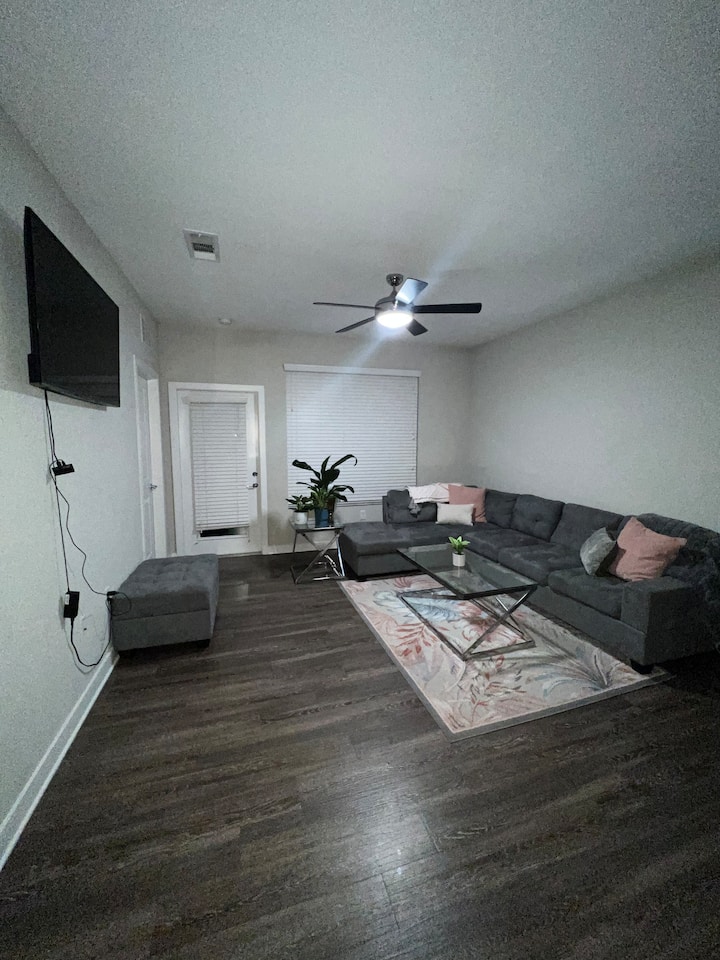 Luxury King Size Suite - Altamonte Springs, FL