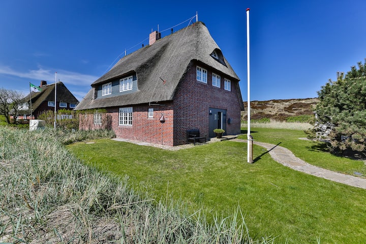 Haus Lork - Luxuriöses Doppelhaus Unter Reet - List