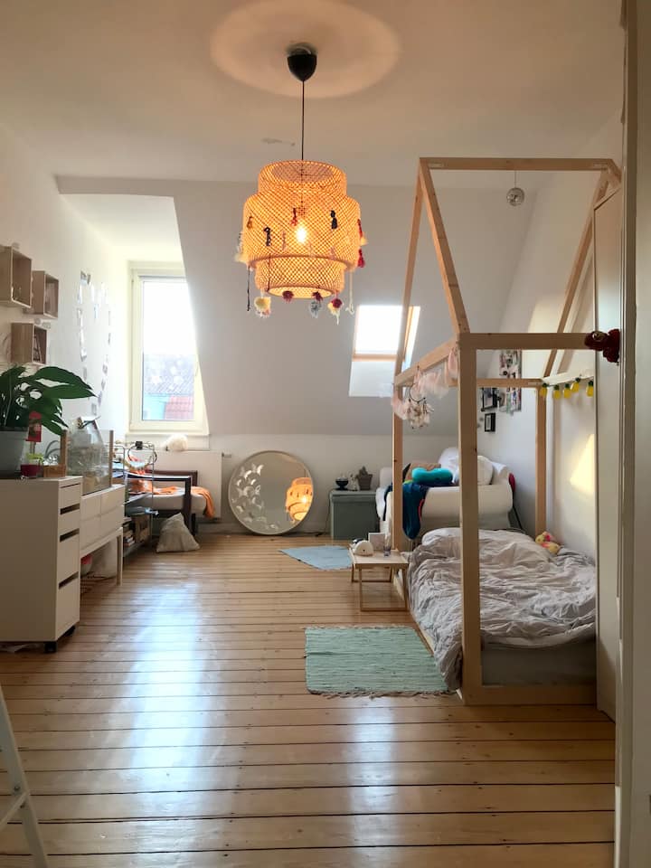 Zimmer In Schöner Altbauwohnung Mitten Im Zentrum - Heidelberg