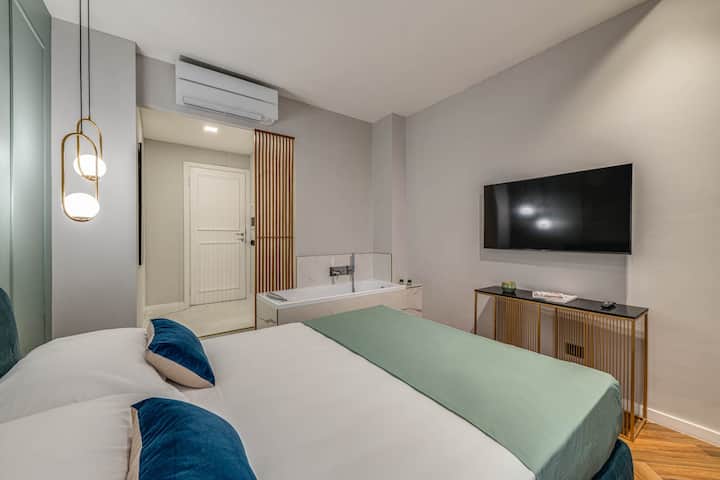 7 Heaven Pontevecchio Rooms - Neptune - Florence