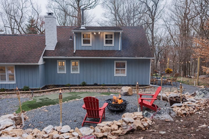 Superior Guest Room W Hot Tub W Outdoor View - New Hope, PA