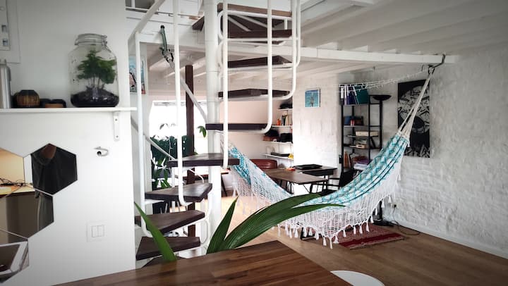 Jungle Chic Attic Flat - Saint-Gilles