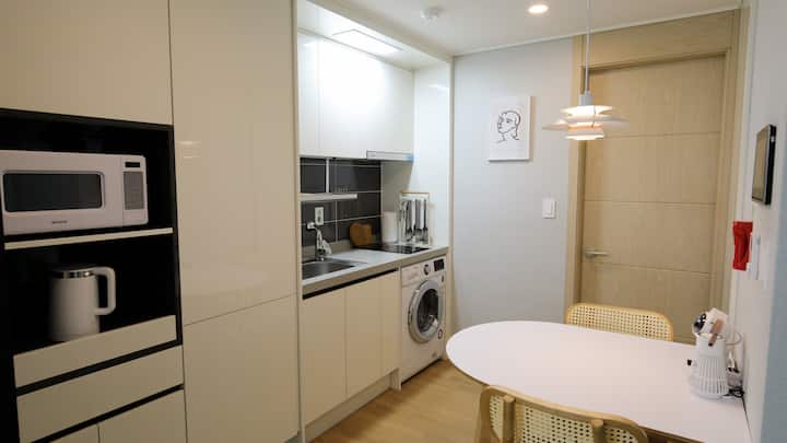 Weco Stay Myeongdong (Deluxe Quadruple F) - Seoul