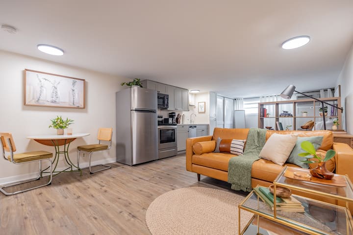Verdant Studio | Dt St Pete | Walk Everywhere - St. Petersburg, FL