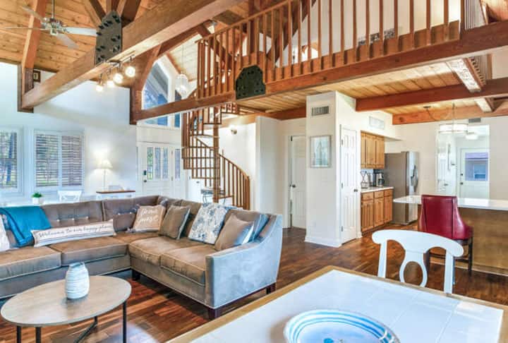 A Perfect Lake House Get Away - Odessa, FL