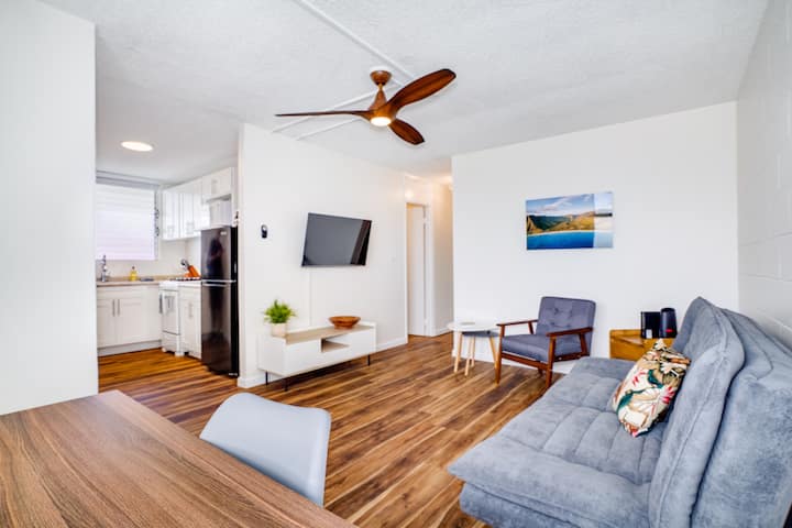 Pe 403 1-bedroom Condo W/ 1 Parking Space - O‘ahu, HI