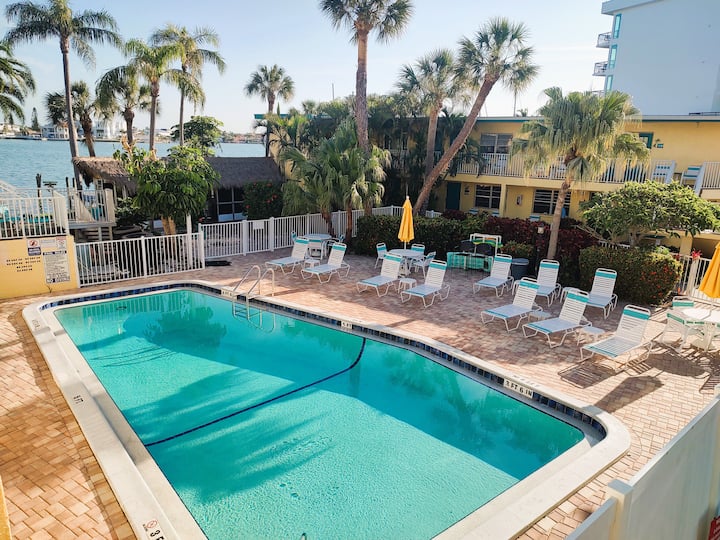 Unit 111 - Beach Getaway - Treasure Island, FL