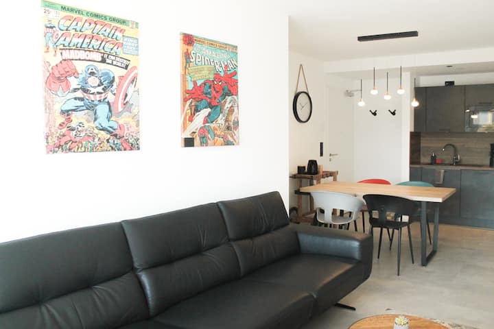 Marvel-style, Near Center, Parking & Balcony - Coblence