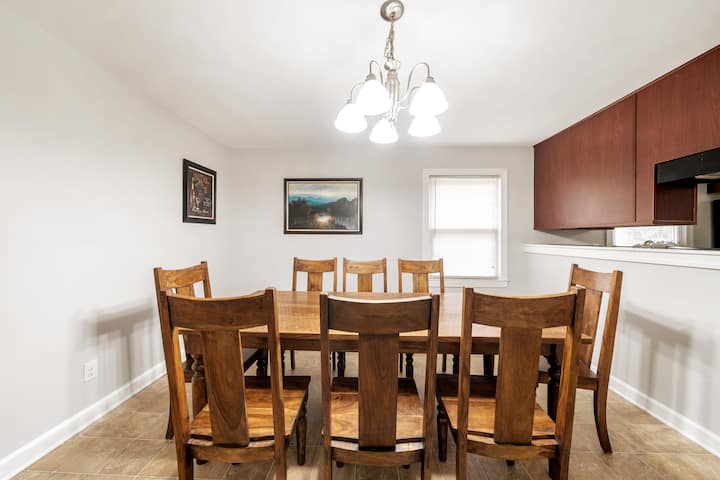 The Sanctuary Downtown >5mi Downtown & Union Park - Raleigh, NC