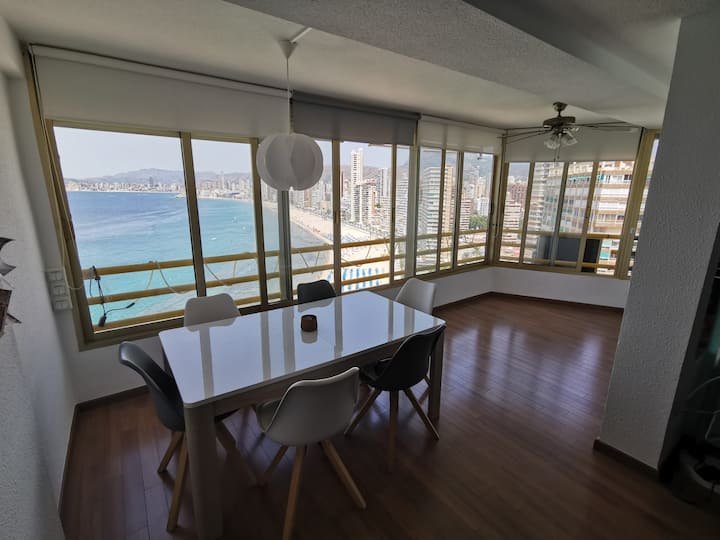 Apartamento En Primera Línea De Playa Benidorm - Benidorm