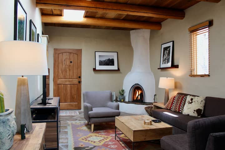 Adobe Style House - Historical Center (Plaza 0.4m) - Taos, NM