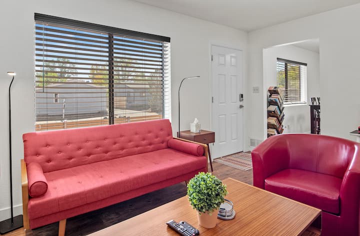 Jolly Blushing Bungalow W/ac, Fenced Yard, Garage - Flagstaff