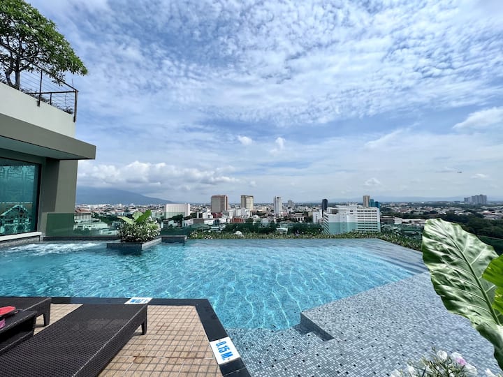 Luxury 2-bedroom Suite With Pool - Chiang Mai