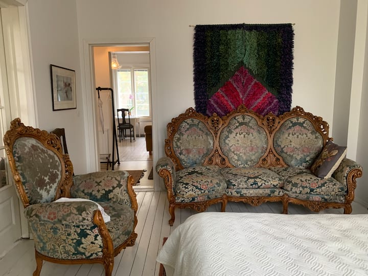 City Center 2-bedroom 1.5 Bath Unique Old Elegance - Tampere