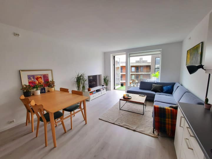 Clean And Spacious Apartment With Parking - Stavanger