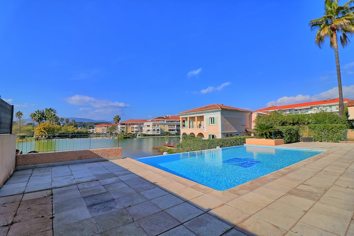 Villa Dans Domaine Avec Piscine - Cannes