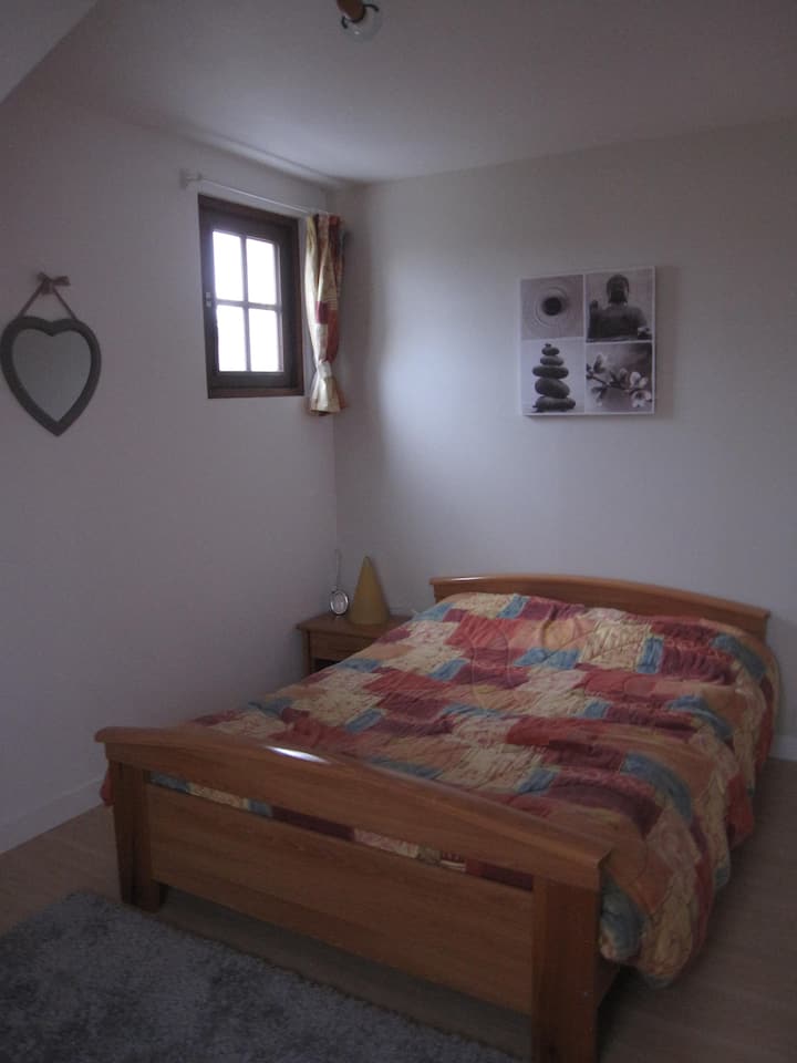 Chambre Tres Lumineuse, Agreable , Au Calme - Fontenay-Trésigny