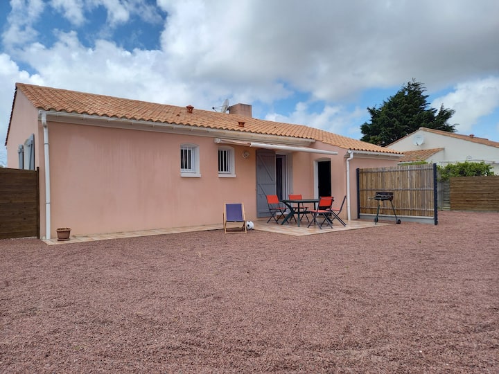 Charmante Maison Calme Avec Terrasse - Brem-sur-Mer