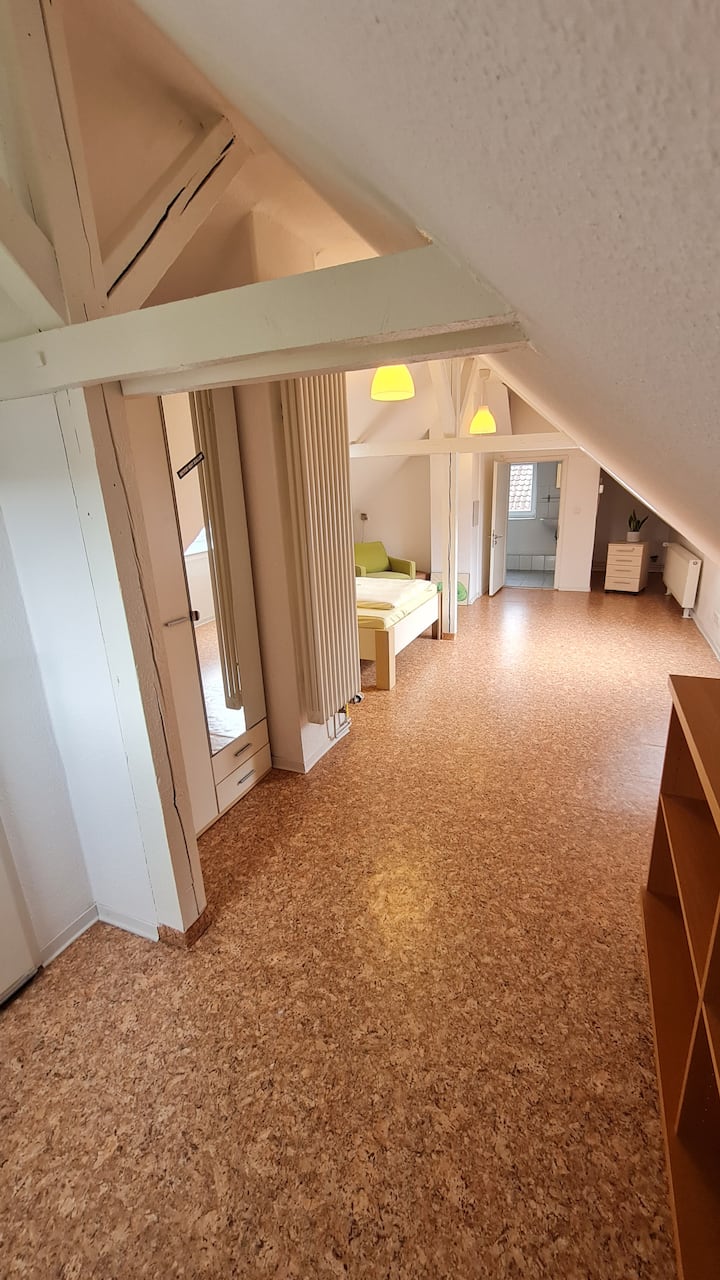 Schönes Zimmer Mit Eigenem Bad Zum Wohlfühlen - Kassel