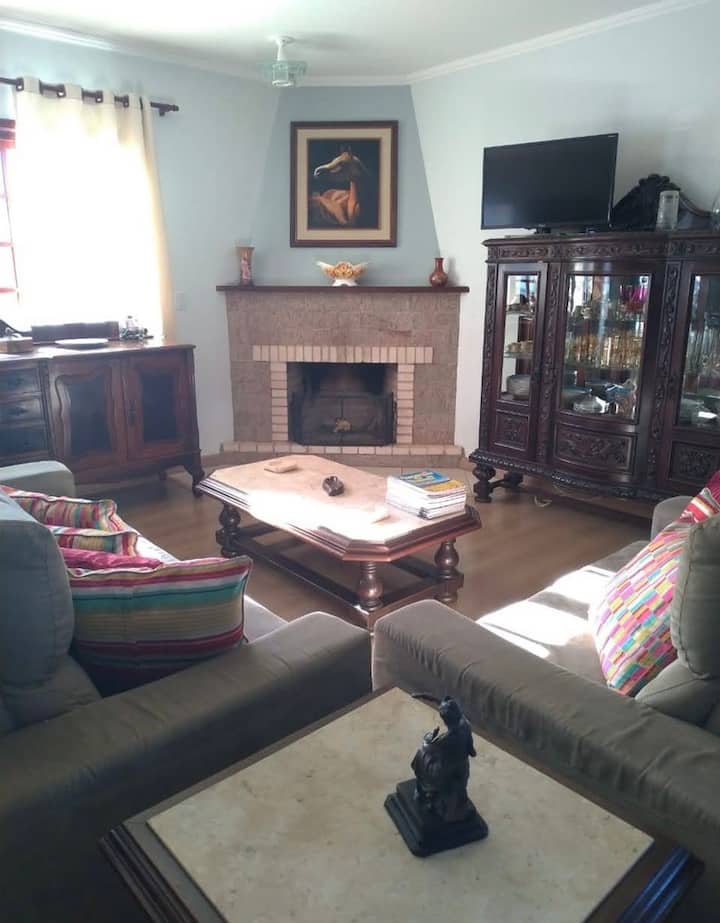 Casa De Inverno Com Excelente Estrutura E Lazer - Campos do Jordão