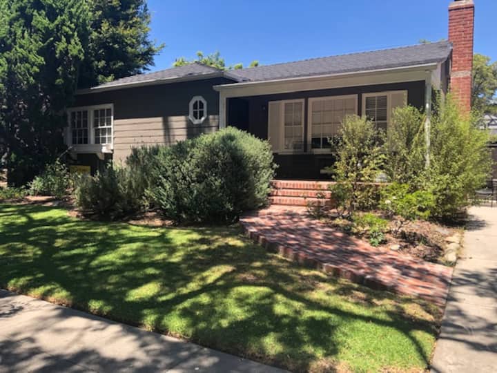 Culver City Home. Peaceful Tree Lined Street - Culver City