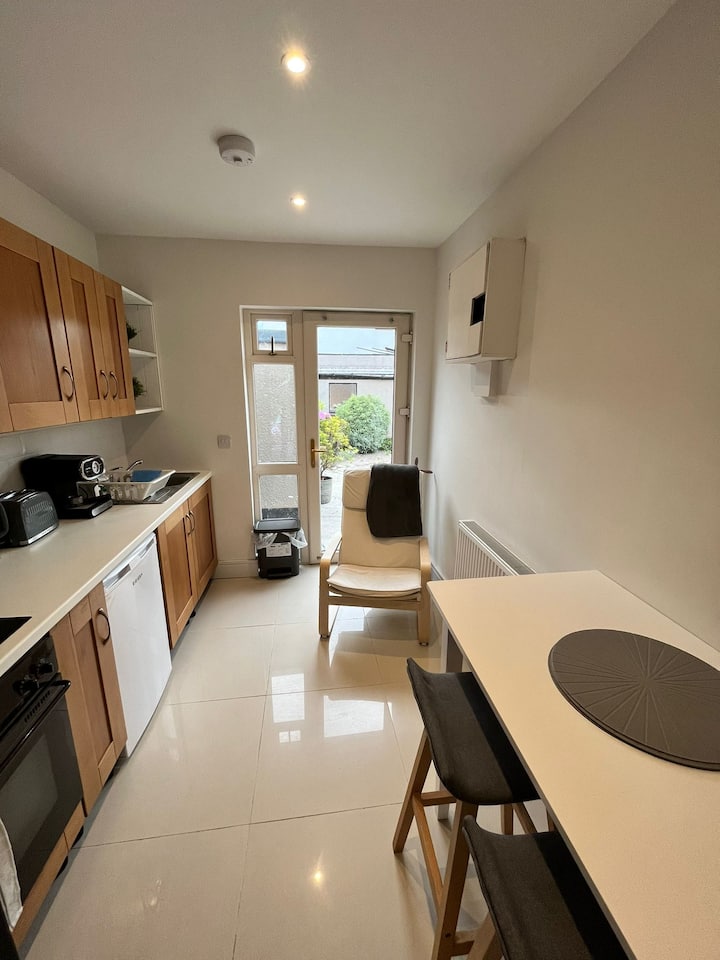 Private King Room In Dublin 5 - Malahide