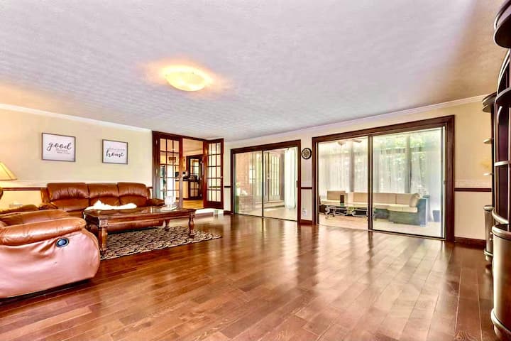 Beautiful And Quite 4 Bedroom/10 Guests Ranch Home - Duluth, GA