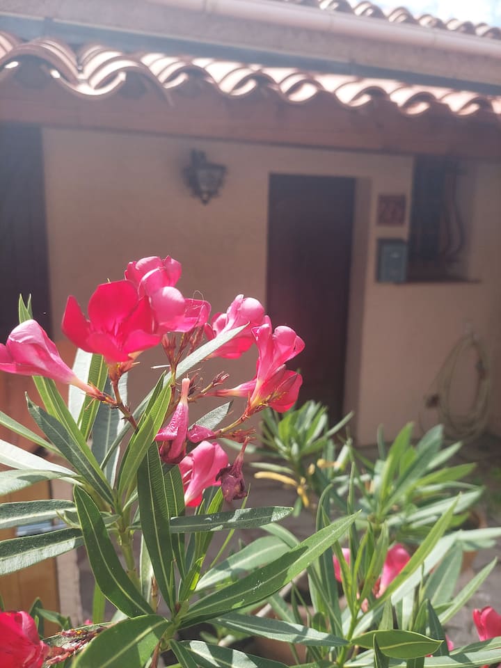 Private Residence On The Côte D'azur - Fréjus