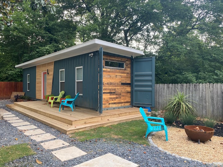 Contemporary Urban Sanctuary-1 Bdrm Container Home - Atlanta, GA