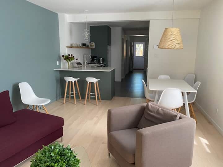 Charmant Appartement Au Cœur Du Plateau. Terrasse. - Montreal