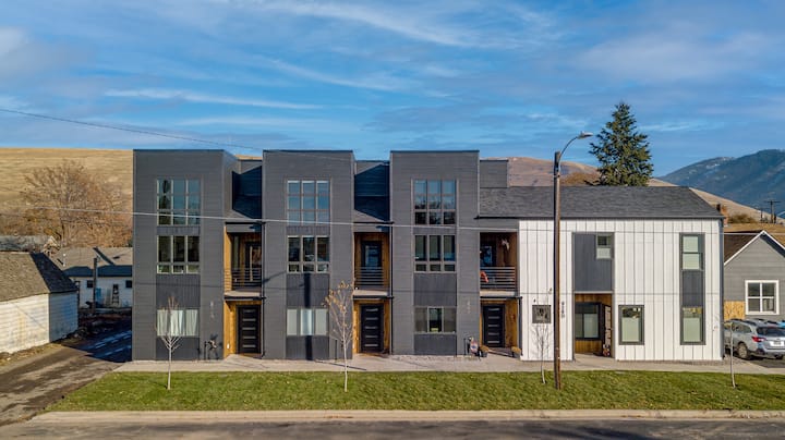 Cheerful 3 Bedroom Town House! Close To Downtown. - Missoula, MT