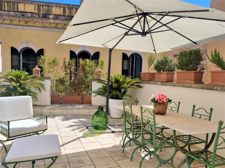 Casa Di Charme Con Terrazza Nel Centro Storico - Lecce