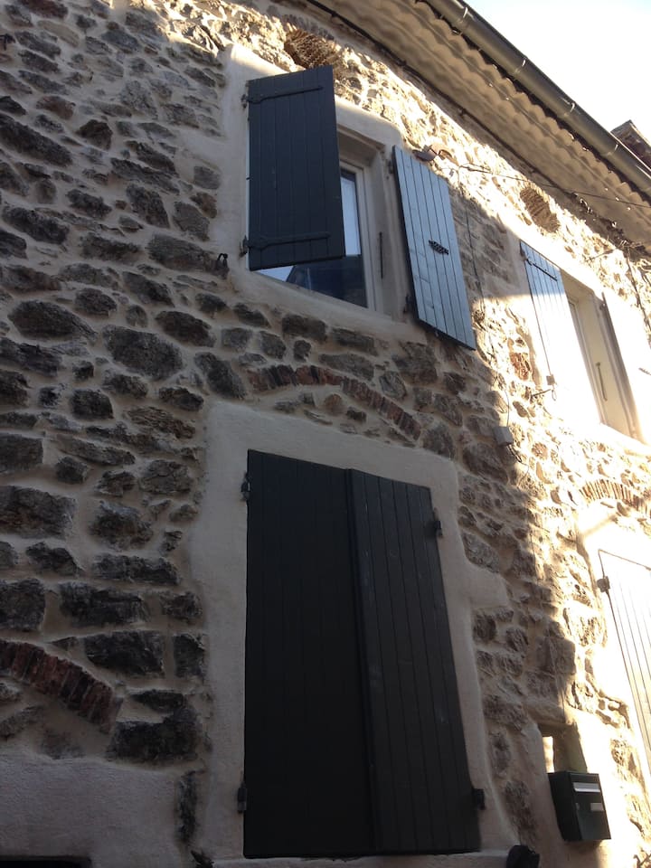 Maison Village Clozel Sur 3 Niveaux Pour 10 Pers - Chanas