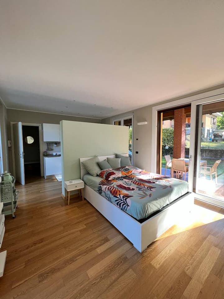 Intero Appartamento In Residence Con Piscina - Varese